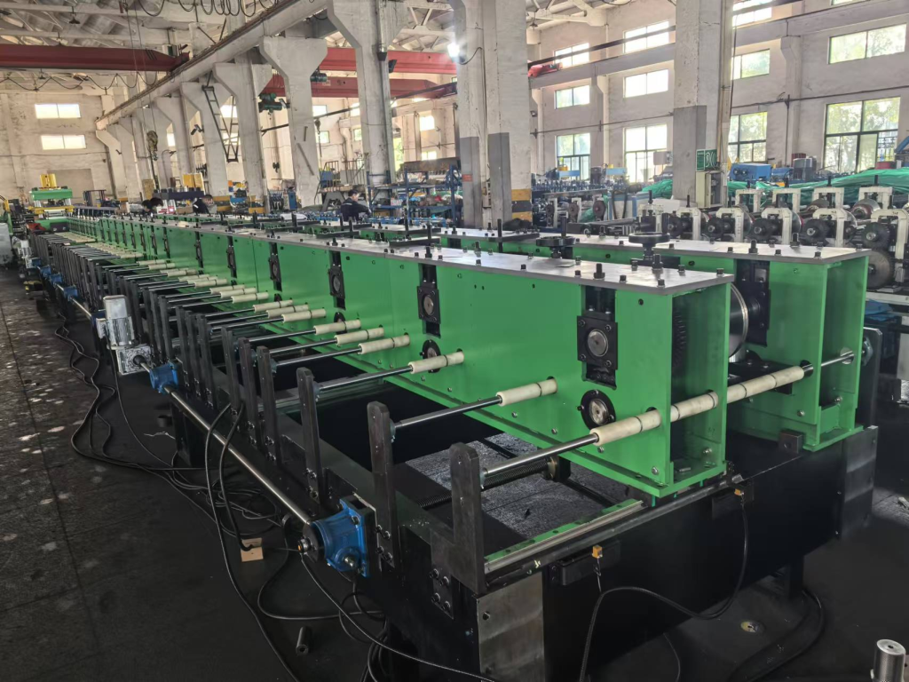 Our engineer install the automatic cable tray/cable cover roll forming ...
